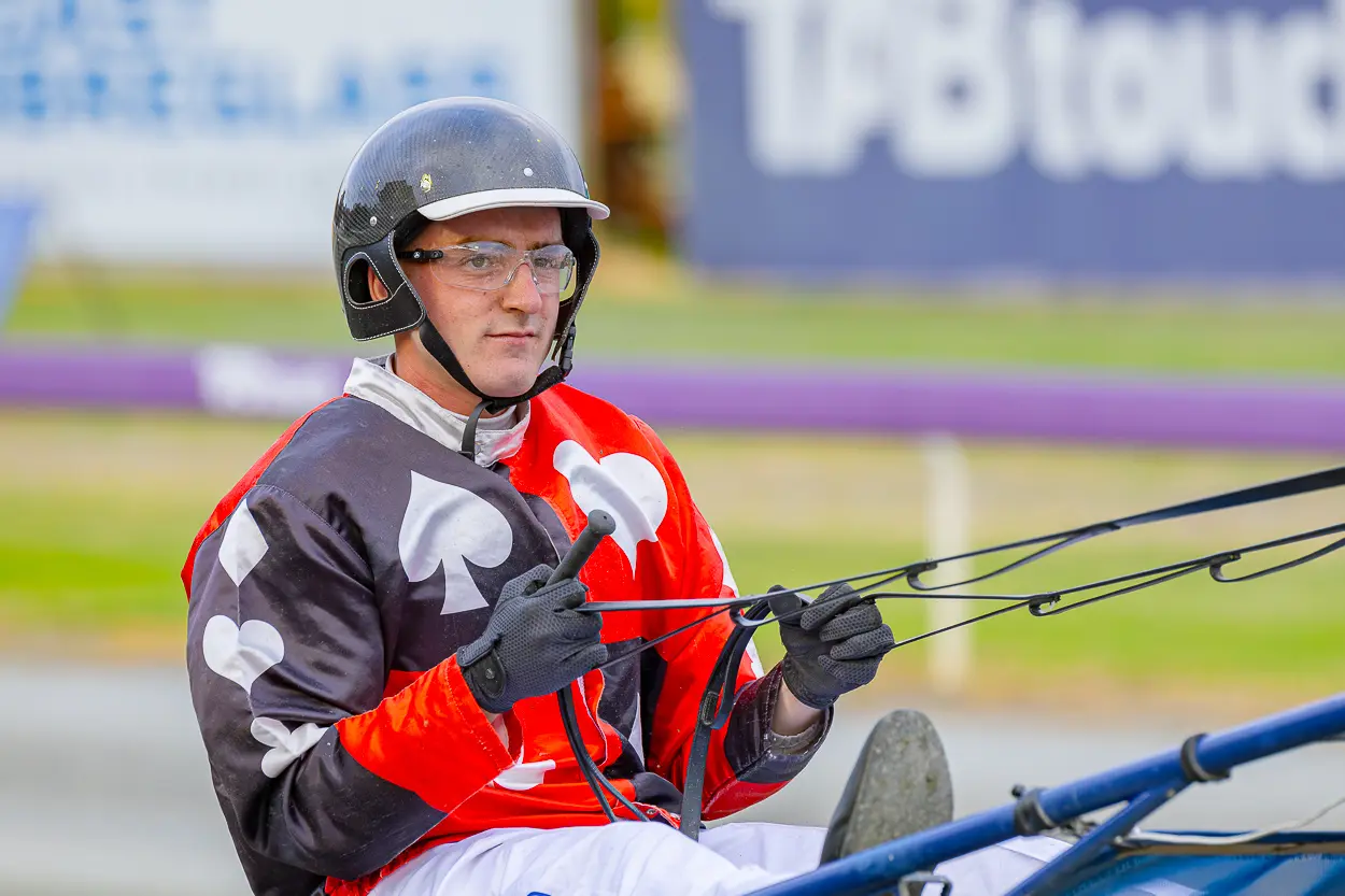 Home | Australian Harness Racing
